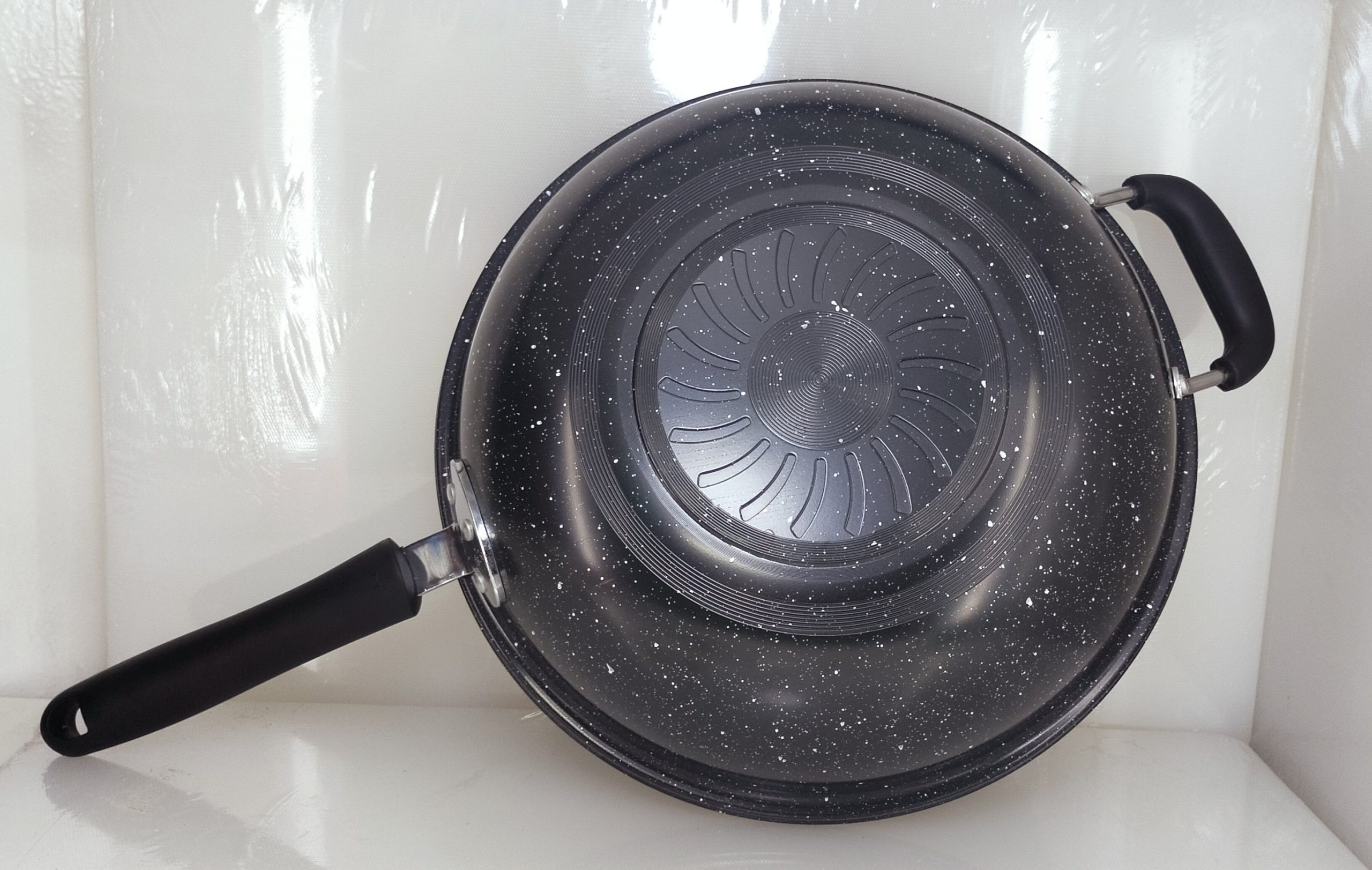 New Model Deep Frying Pan With a Lid - Ink Daja